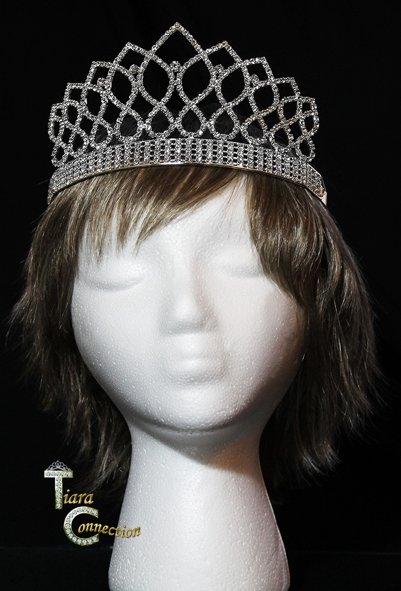 TRFMCAD Adjustable Band Crown on model – Tiara Connection Quality ...